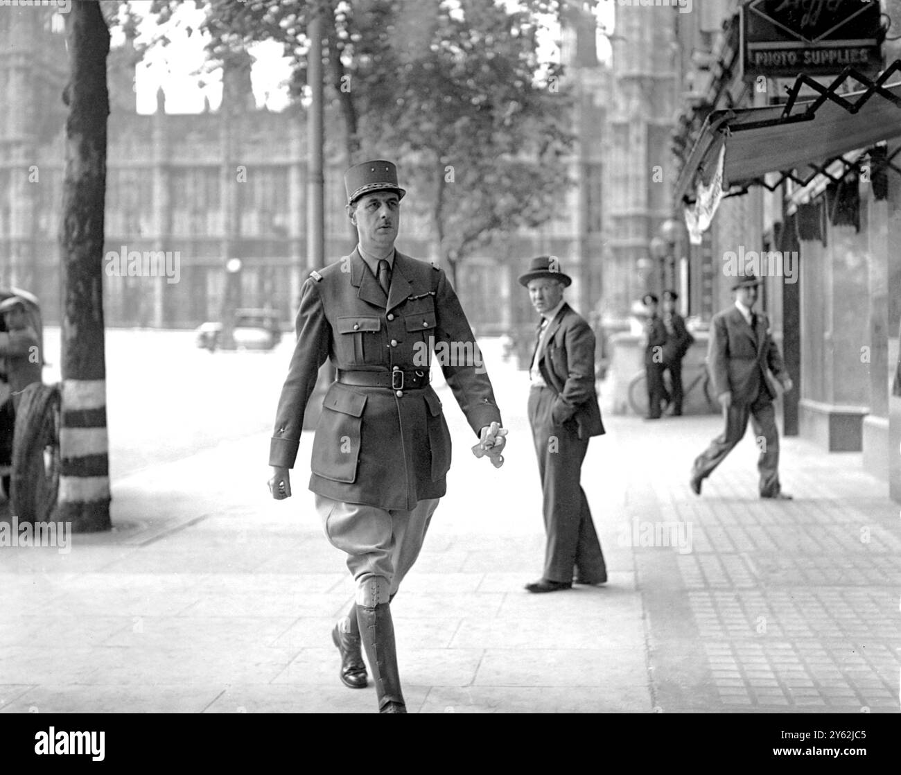 'The Man Who Stands For France' Today's Picture of General De Gaulle ...