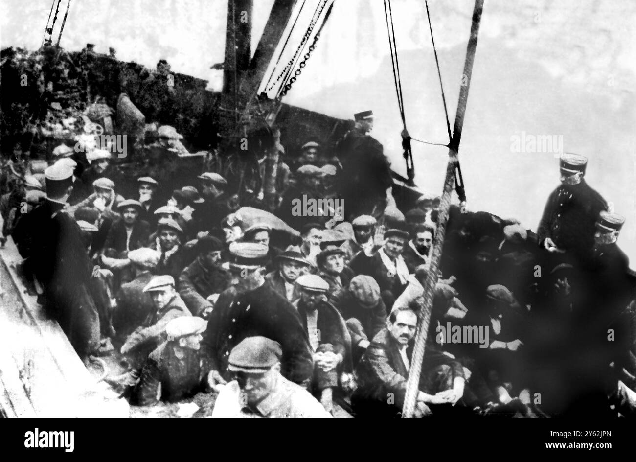 CONVICTS BOUND FOR DEVILS ISLAND WHO MUTINIED ABOARD FRENCH ''HORROR ...