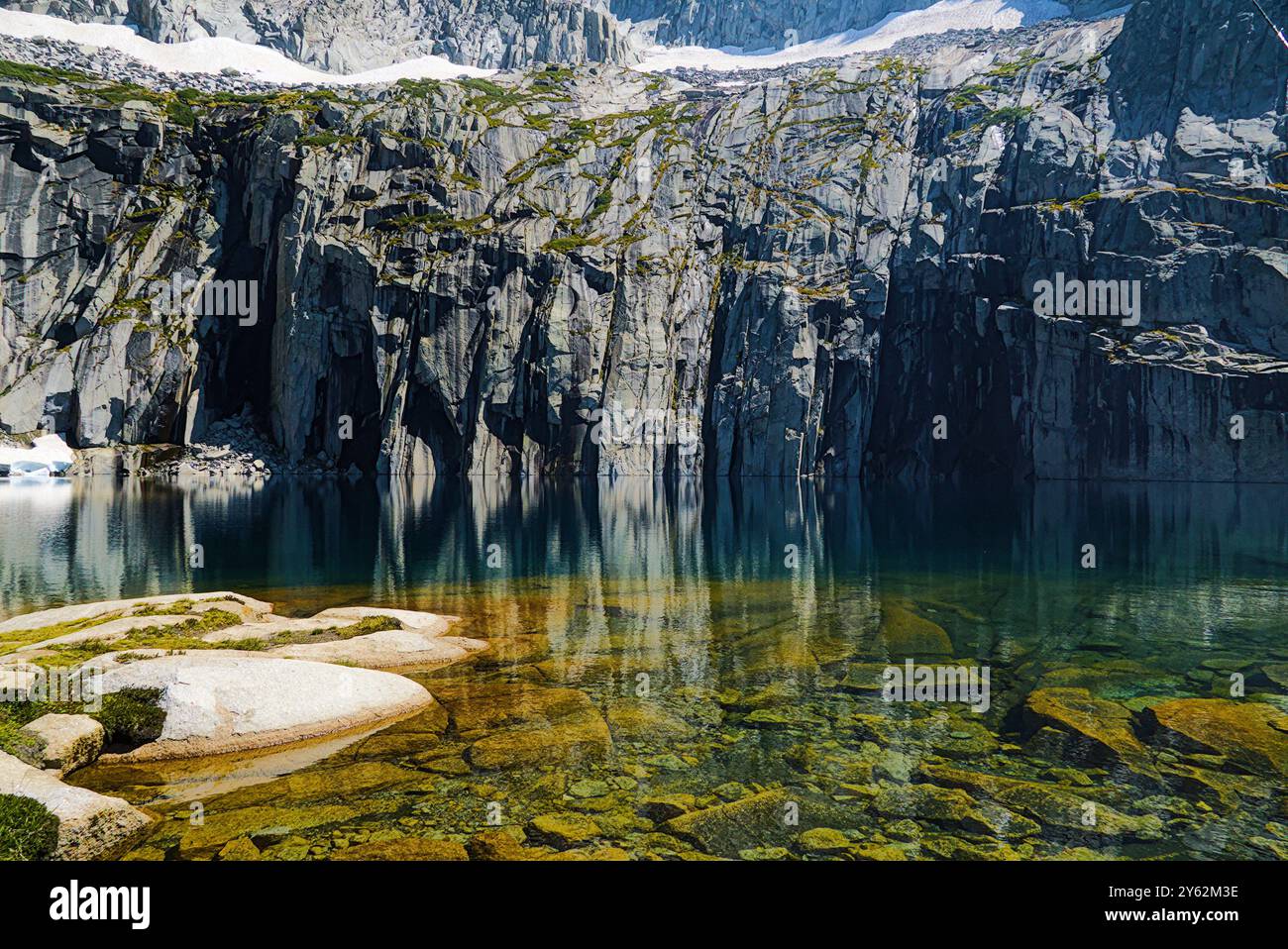 Precipice lake sequoia national park hi-res stock photography and ...