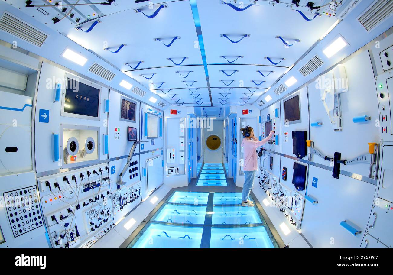 HEBI, CHINA - SEPTEMBER 23, 2024 - Visitors experience the 1:1 replica ...