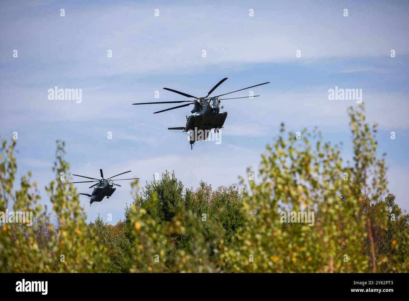 U.S. Soldiers and Marines conduct infill operations using CH-53 Sea ...