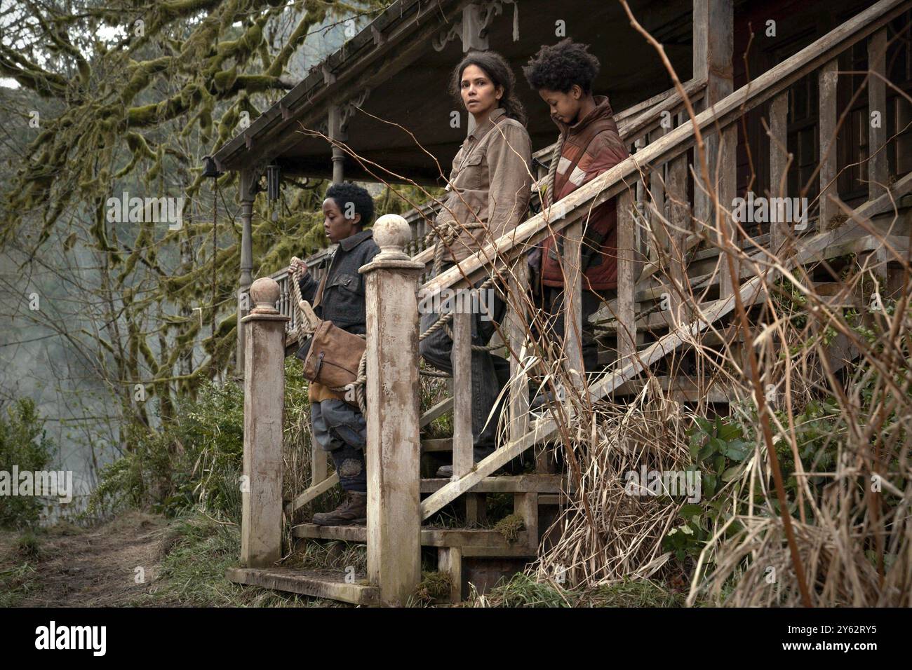 NEVER LET GO, from left: Anthony B. Jenkins, Halle Berry, Percy Daggs ...