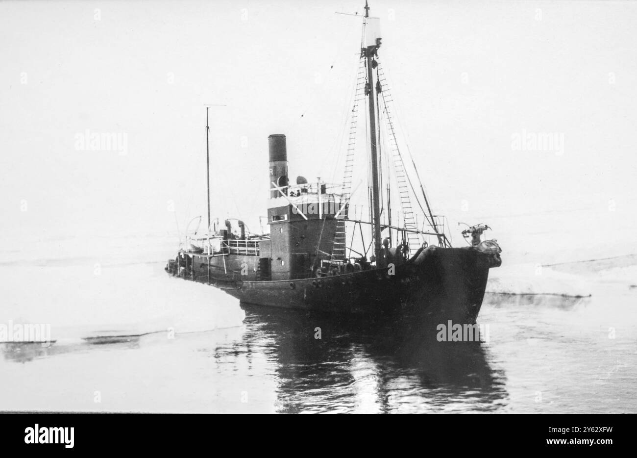 Whaling in the Southern Ocean 1910-1920, life on board a Norwegian ...