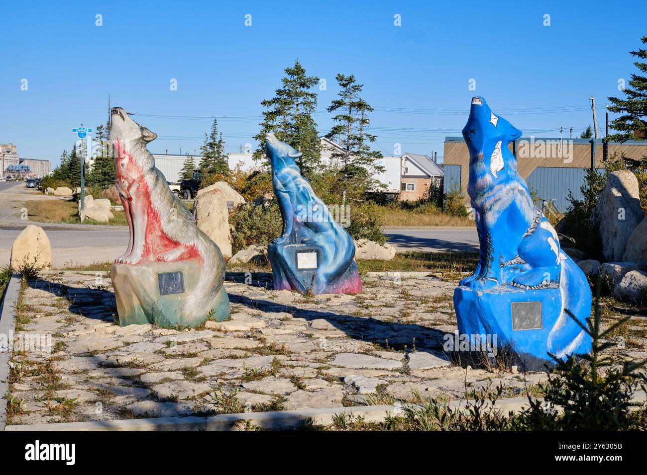 Three Wolves statue painted with local art in Churchill Manitoba, main ...