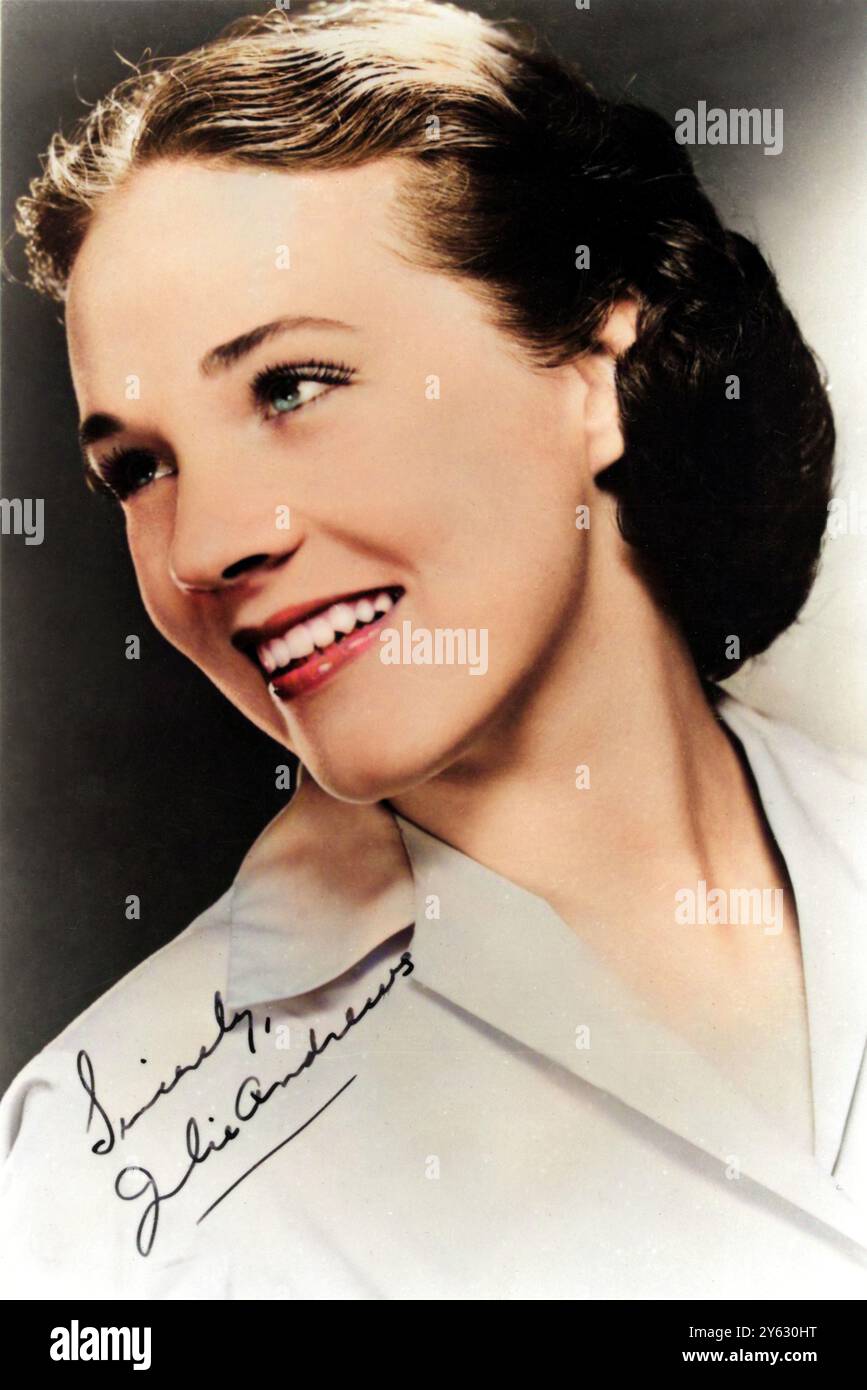 1955 c. , GREAT BRITAIN : The british movie actress and singer JULIE ...