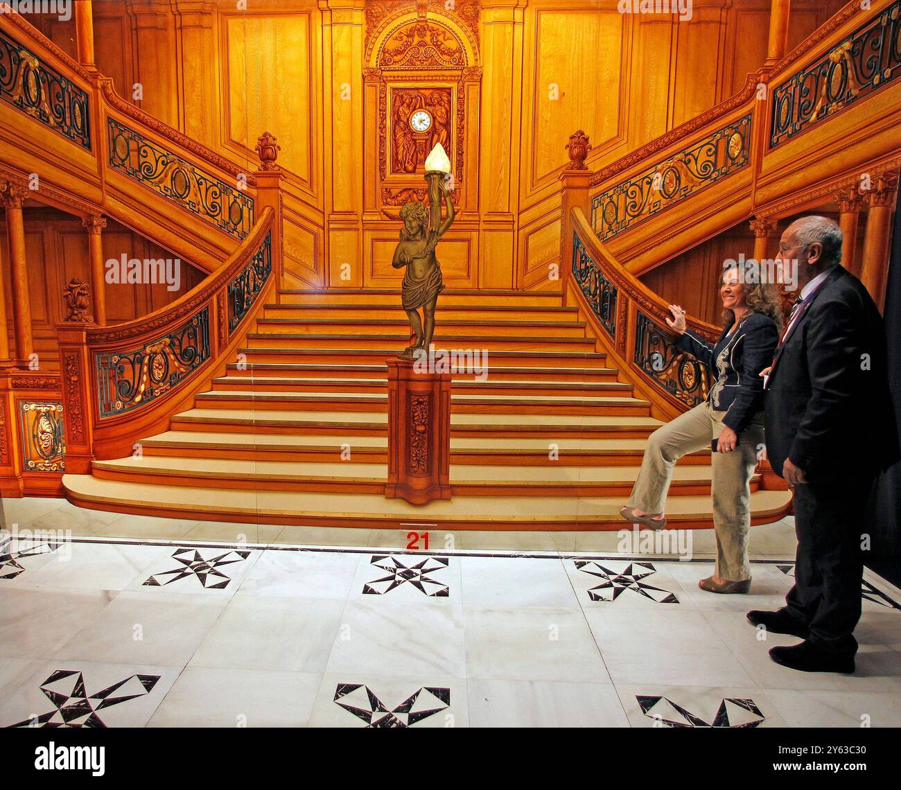 Ships rooms hi-res stock photography and images - Alamy