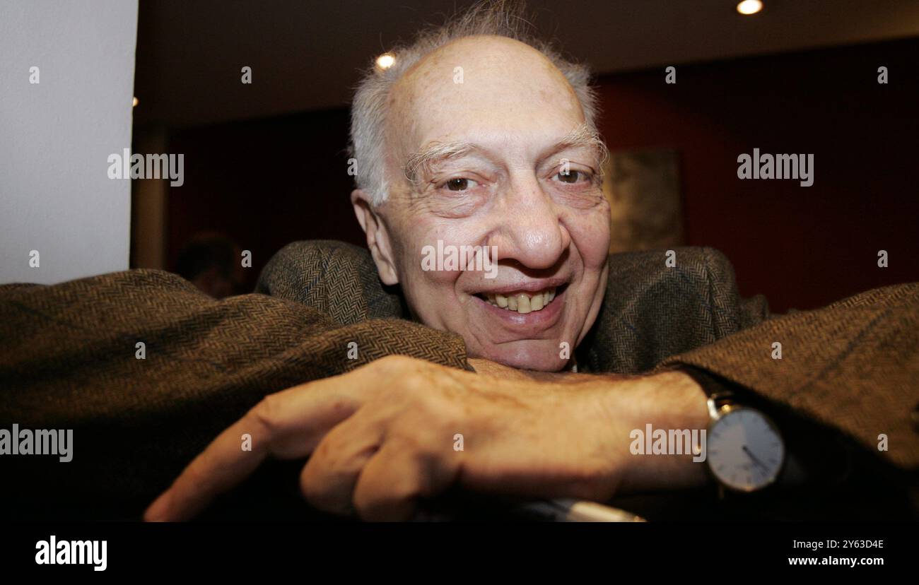 Sergio pitol hi-res stock photography and images - Alamy