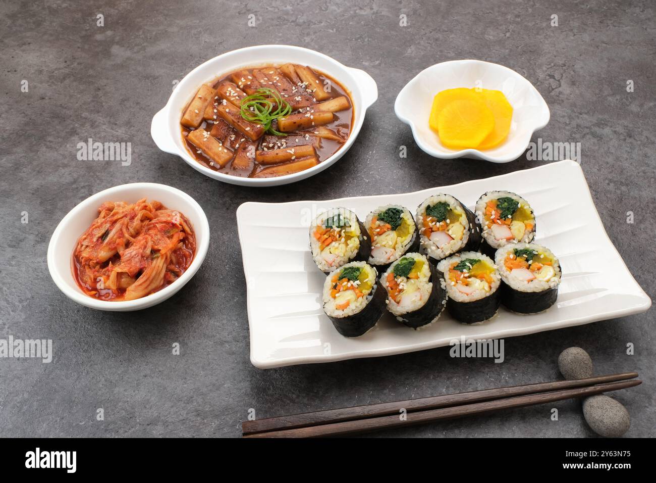 Korean traditional dishes hi-res stock photography and images - Alamy
