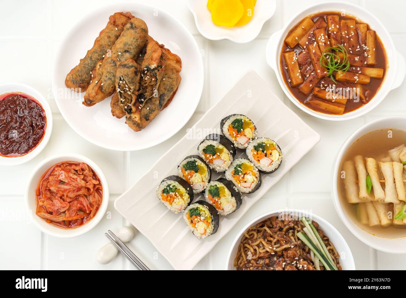 Korean traditional dishes hi-res stock photography and images - Alamy