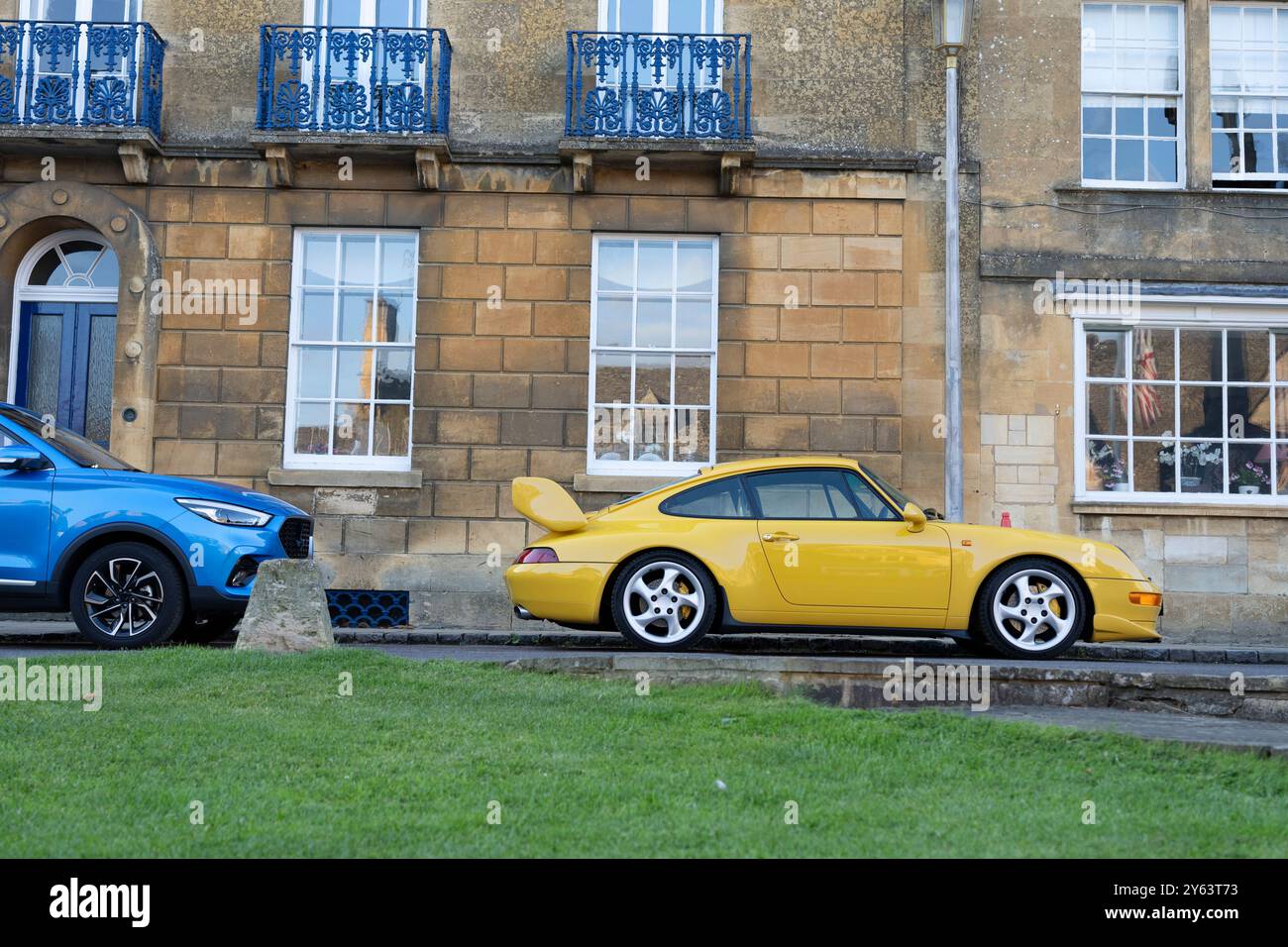 Chipping Camden medieval market town and modern motors where stone ...