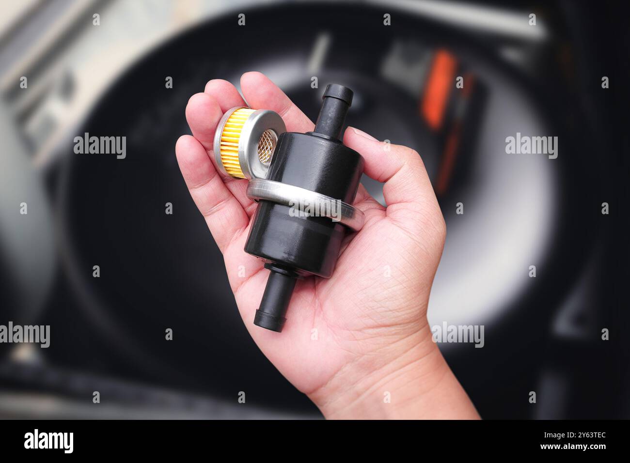 Gas engine mechanics hi-res stock photography and images - Alamy