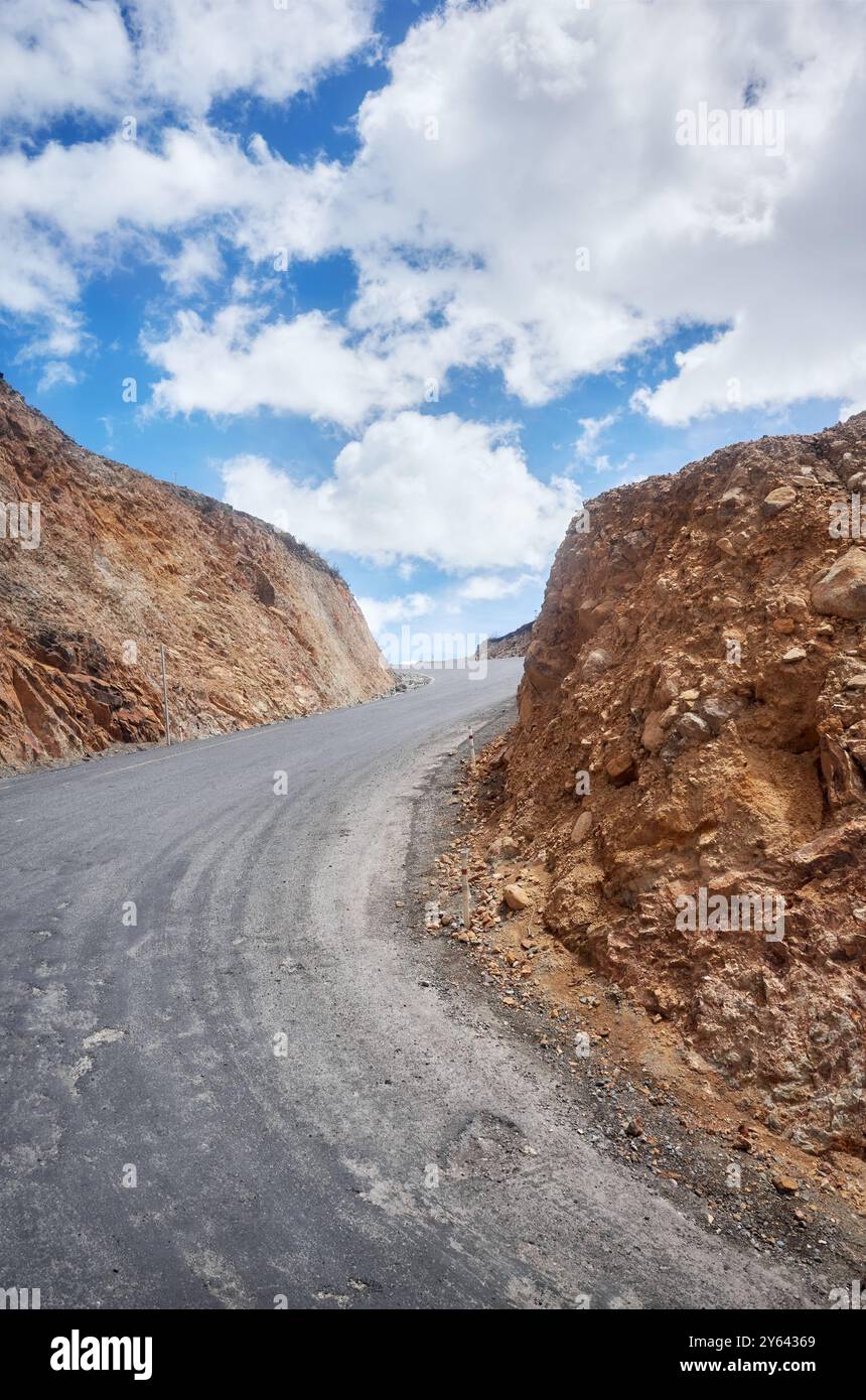 A sharp turn on a steep mountain road, Ecuador Stock Photo - Alamy