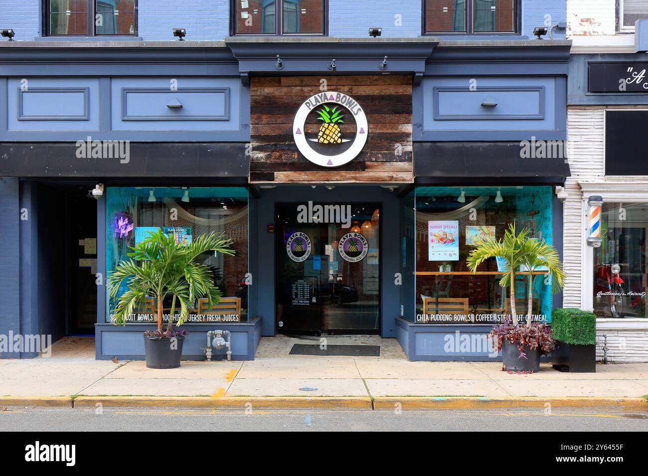 Playa Bowls, 14 W Front St, Red Bank, New Jersey. exterior storefront ...
