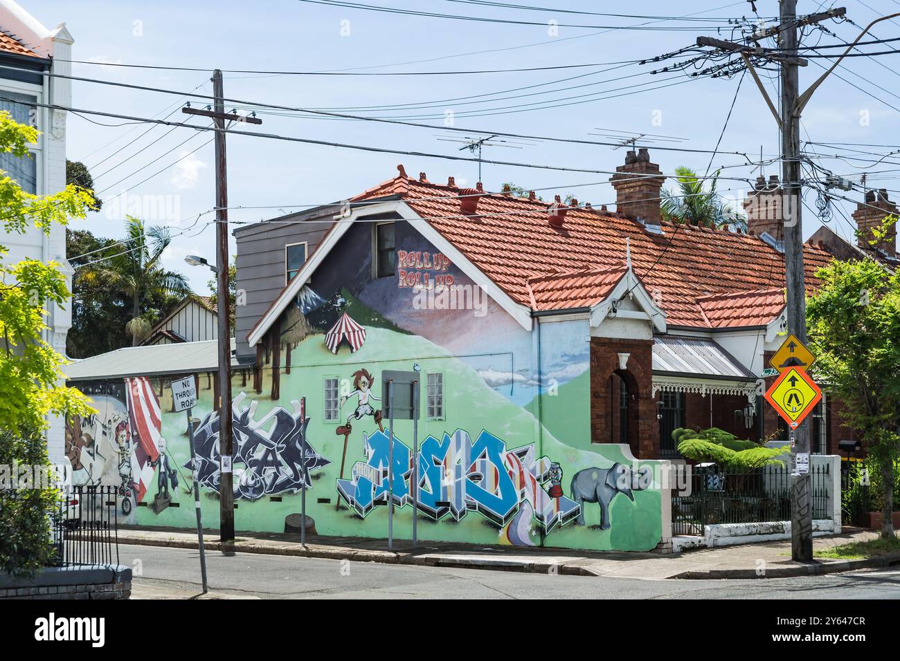General photos of Newtown, Sydney showing street art murals, Sydney ...
