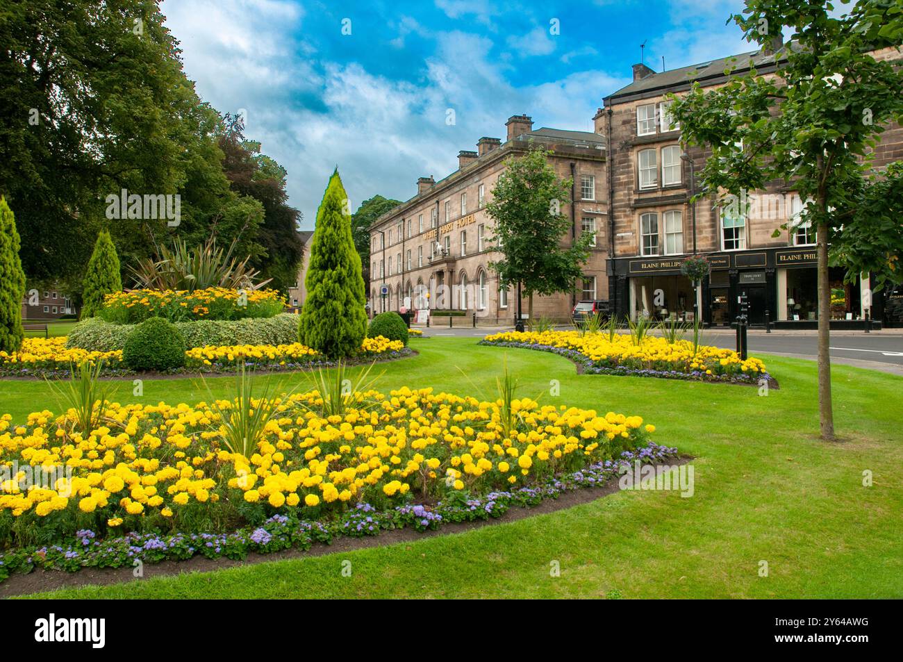 Floral display on a roundabout in the Montpellier Quarter, Harrogate ...