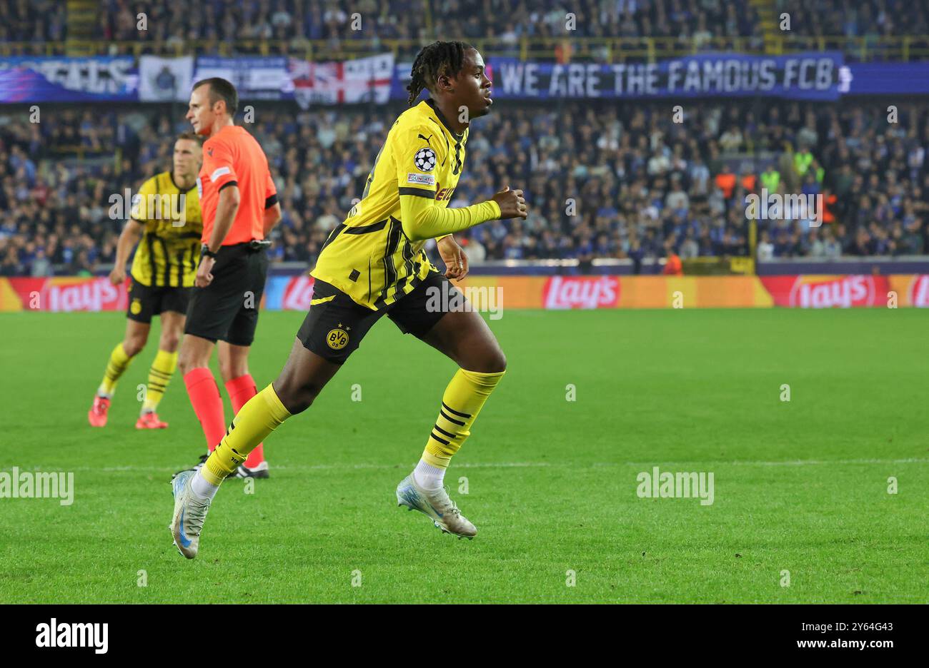 Jamie gittens celebrates dortmund 2025 hi-res stock photography and ...