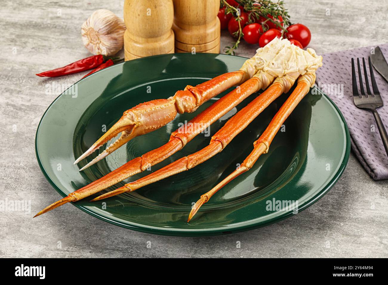 Delicous luxury boiled crab claw legs Stock Photo - Alamy