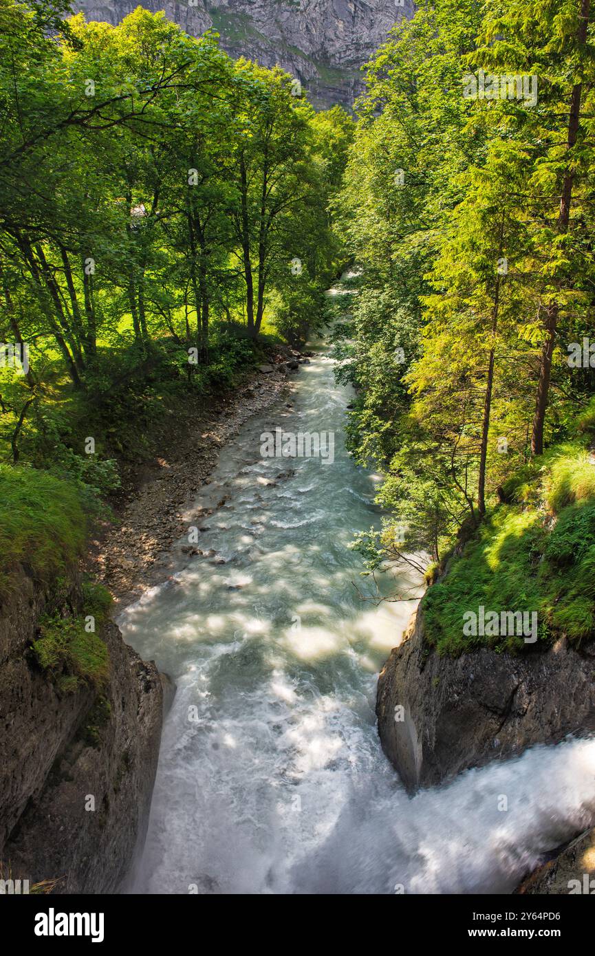 Bridge [river crossing] stream hi-res stock photography and images - Alamy