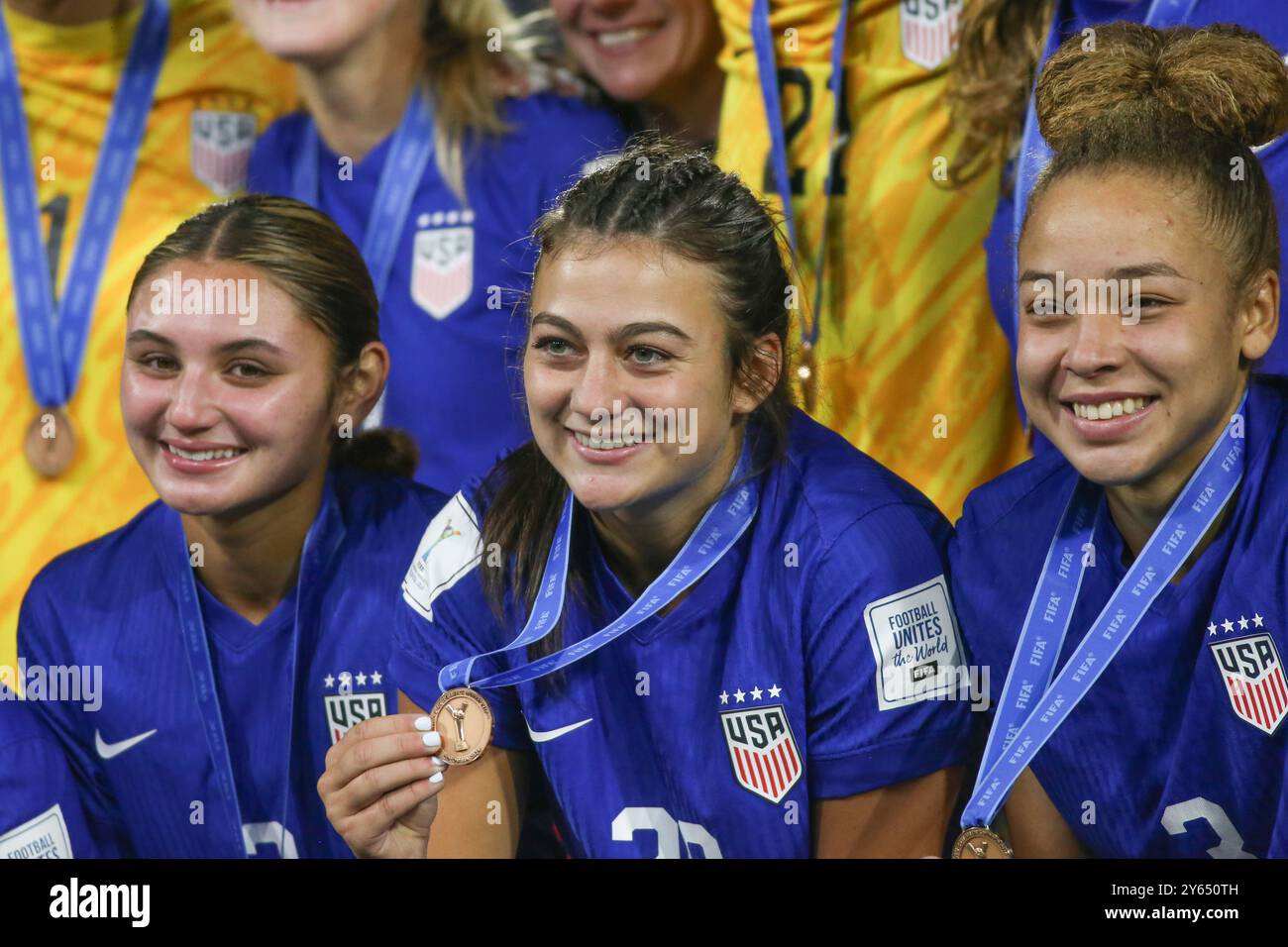 Gisele Thompson (L), Addison Claire Halpern and Savannah King of the ...