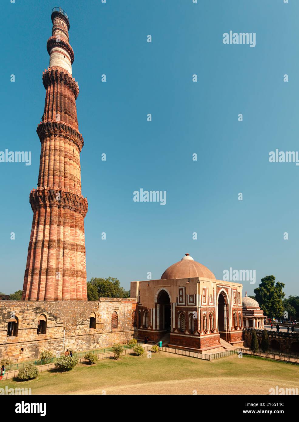 Qutb Minar / Qutub Minar / Qutab Minar, minaret tower at Qutab Minar ...