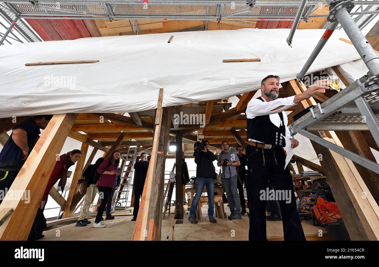 24 September 2024, Thuringia, Weißensee: Hendrik Pfeiffer, master ...