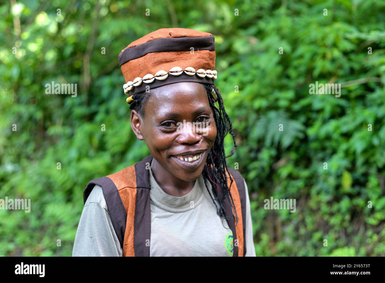 Uganda pygmies hi-res stock photography and images - Alamy