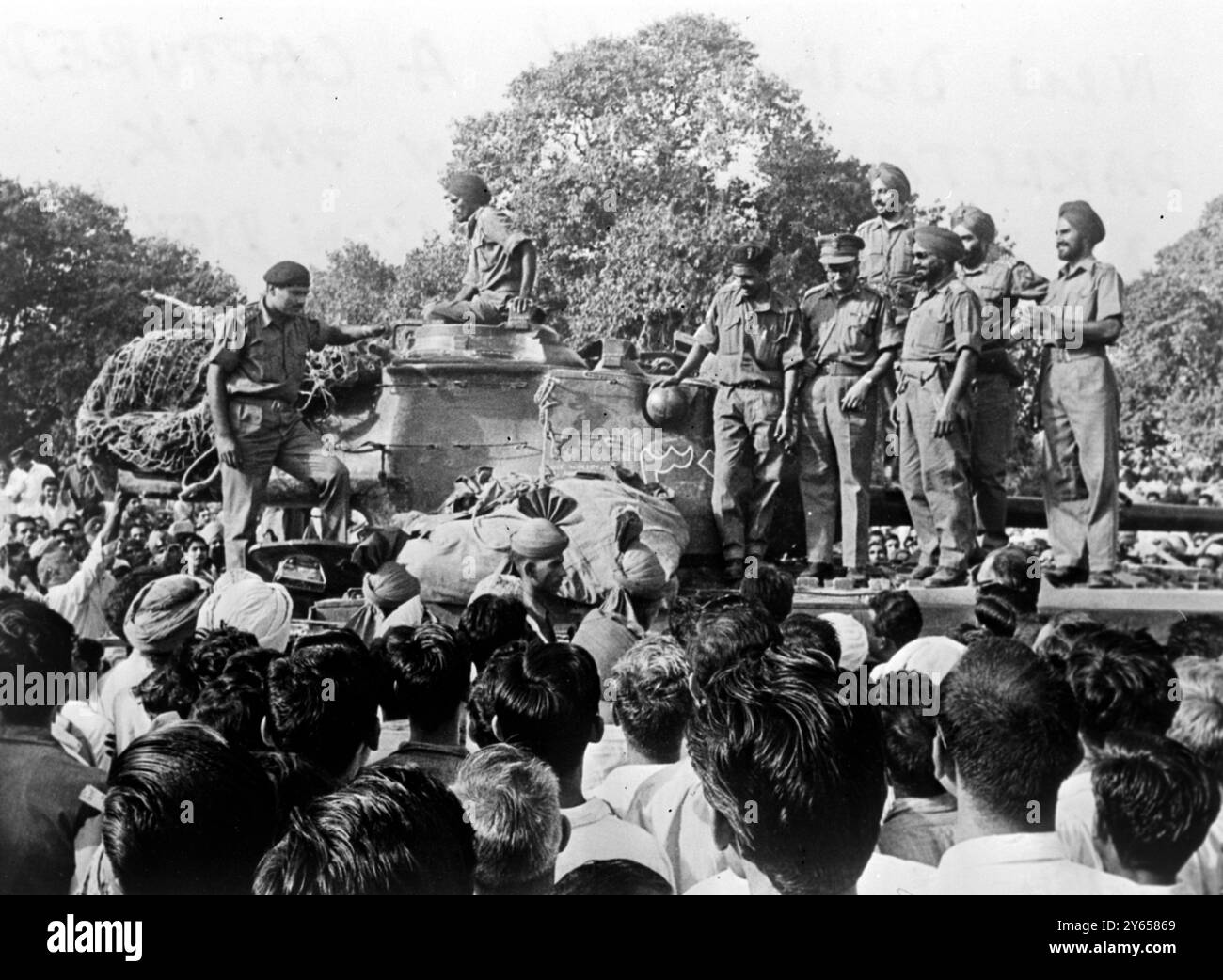 Killed by indians hi-res stock photography and images - Alamy