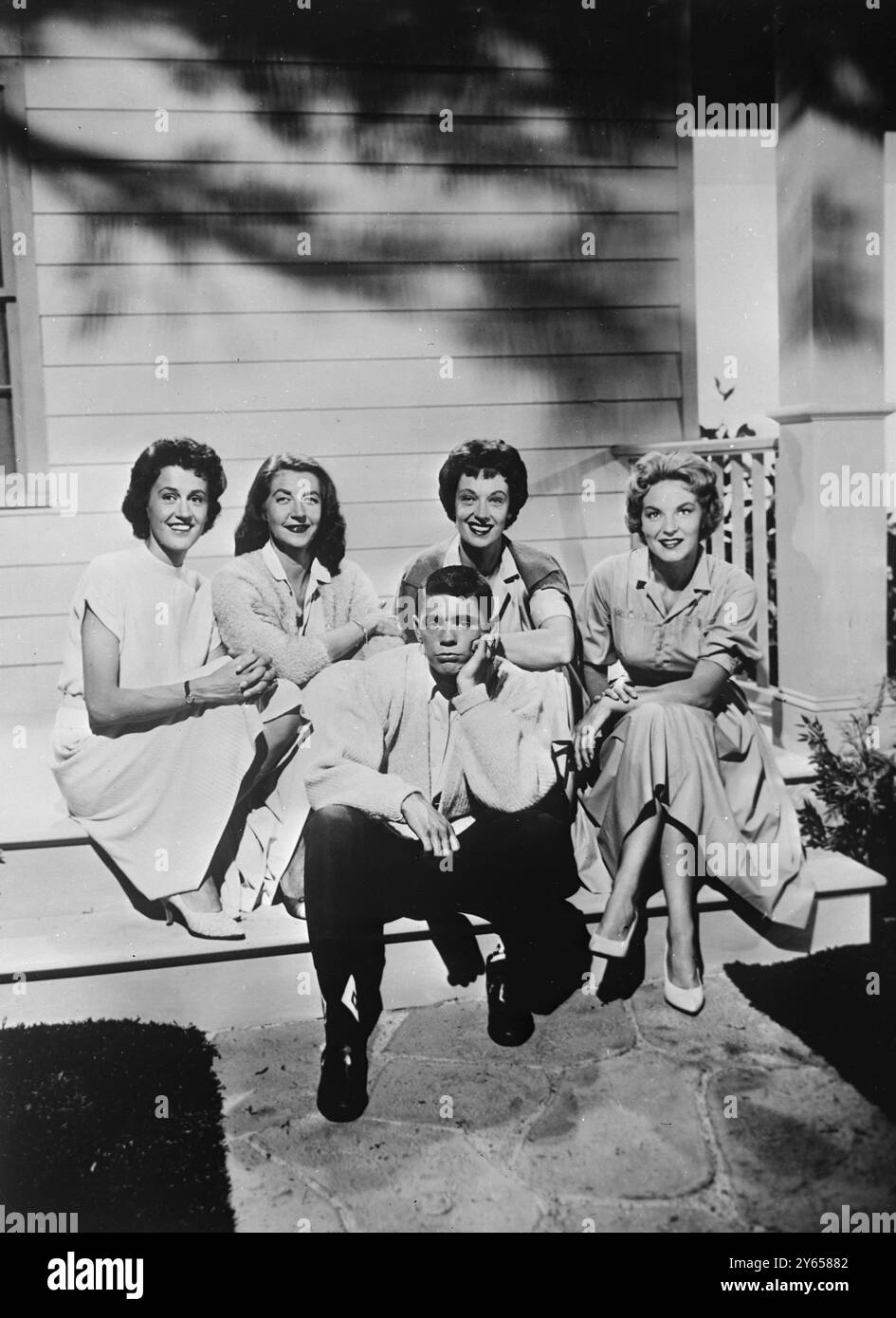 The singing group The Chordettes with singer Geoff Kron 10 September ...