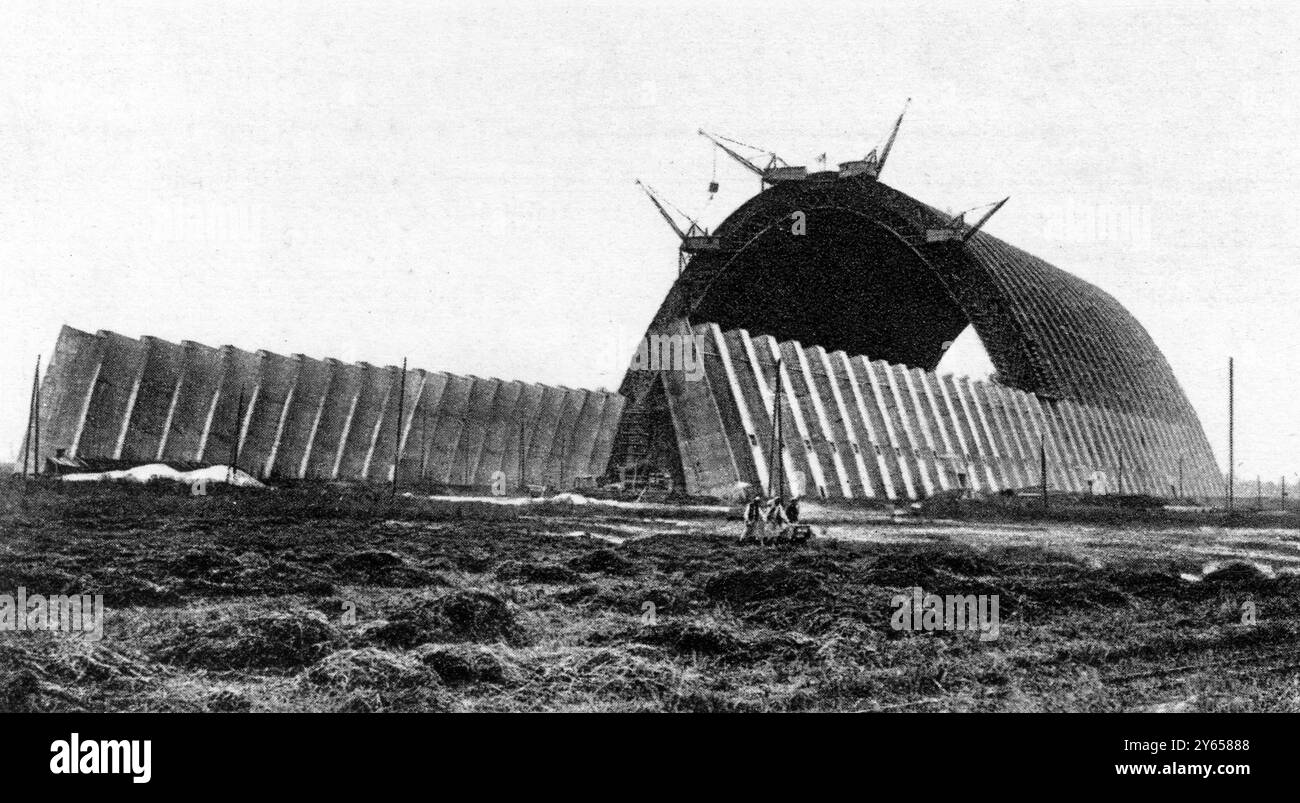 France buidling the greatest airship hangar in the world : a huge ...