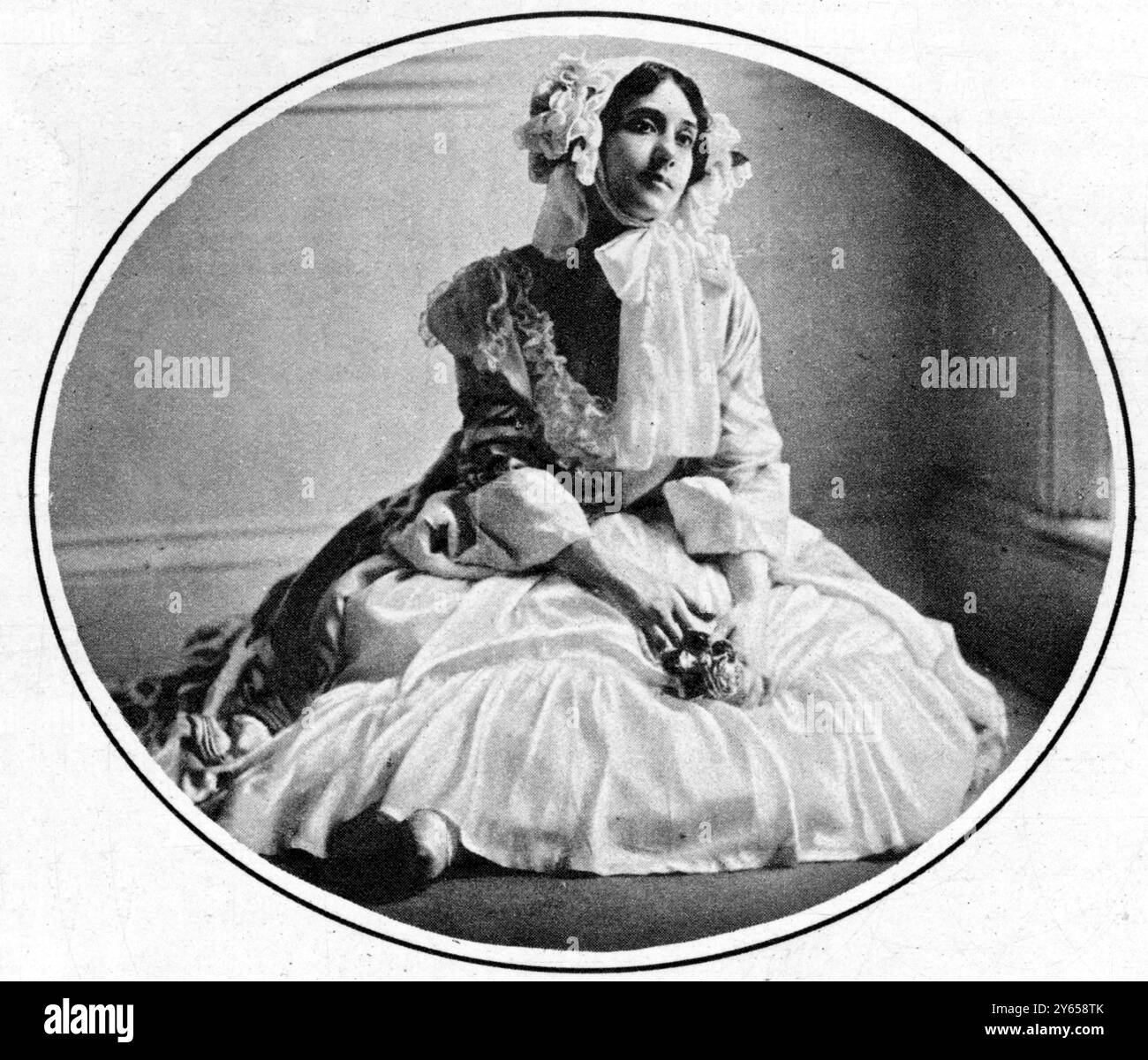 Tamara Karsavina in Le Spectre de la Rose at the London Coliseum 1927 ...