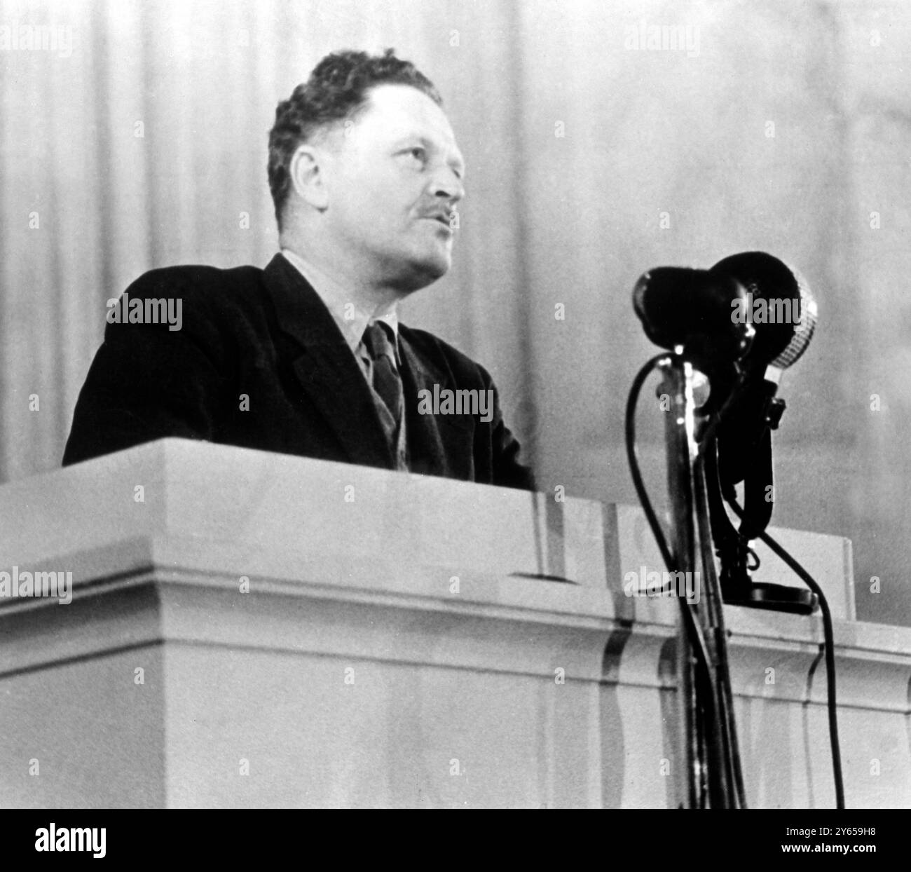 Nazim hikmet turkish poet playwright hi-res stock photography and ...