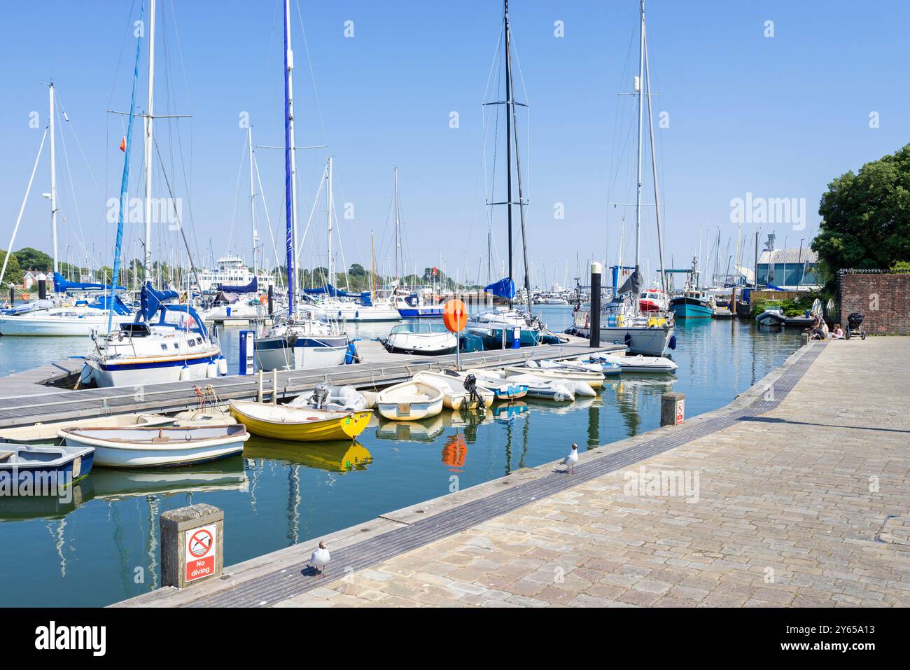 Lymington Quay on Town Quay Lymington River with yachts and small boats ...