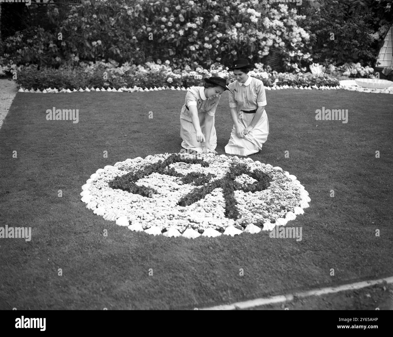 Nurses Diana Smith (left) and Julia Yendoll , both 19 and of St Thomas ...