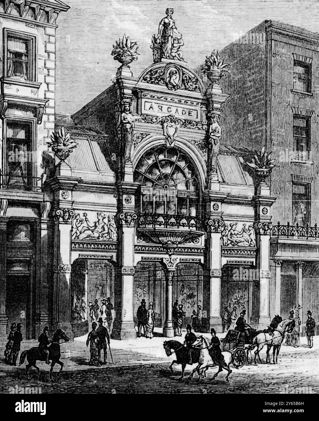 Ornate arcade Black and White Stock Photos & Images - Alamy