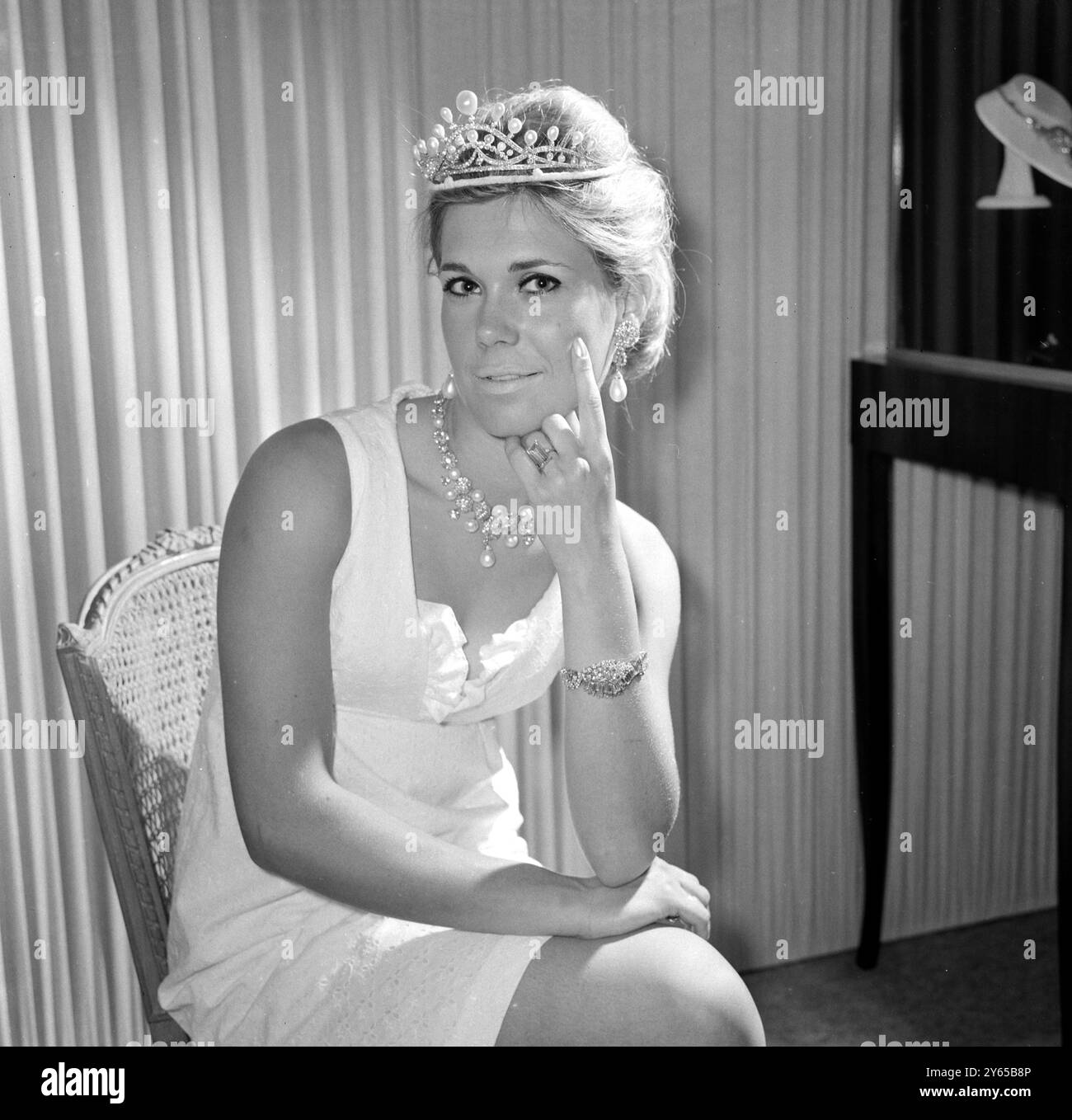 Debutante Carrie Martin , 18, of Brompton Square , London models over ...