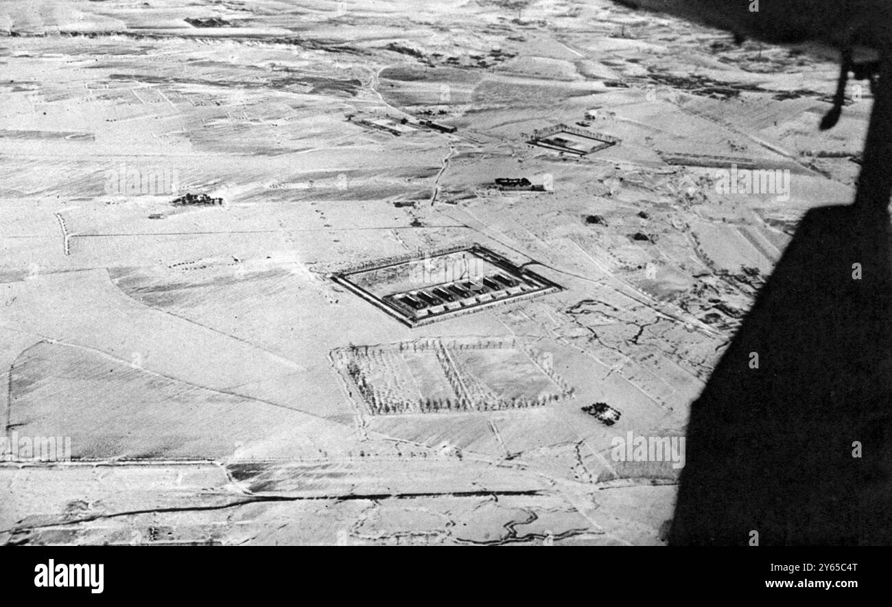 Barracks and fortifications of the Japanese outside Mukden : A ...