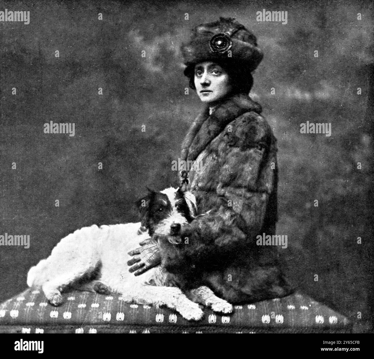 Mrs Thomas Hardy (formerly Miss Florence Emily Dugdale and Mr Hardy's ...