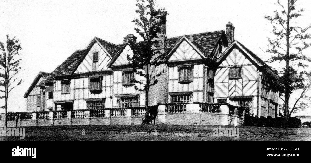 Agecroft Hall re-erected in Richmond , Virginia 18th May 1929 Agecroft ...