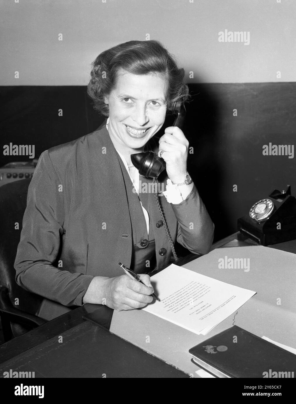 Miss harding Black and White Stock Photos & Images - Alamy