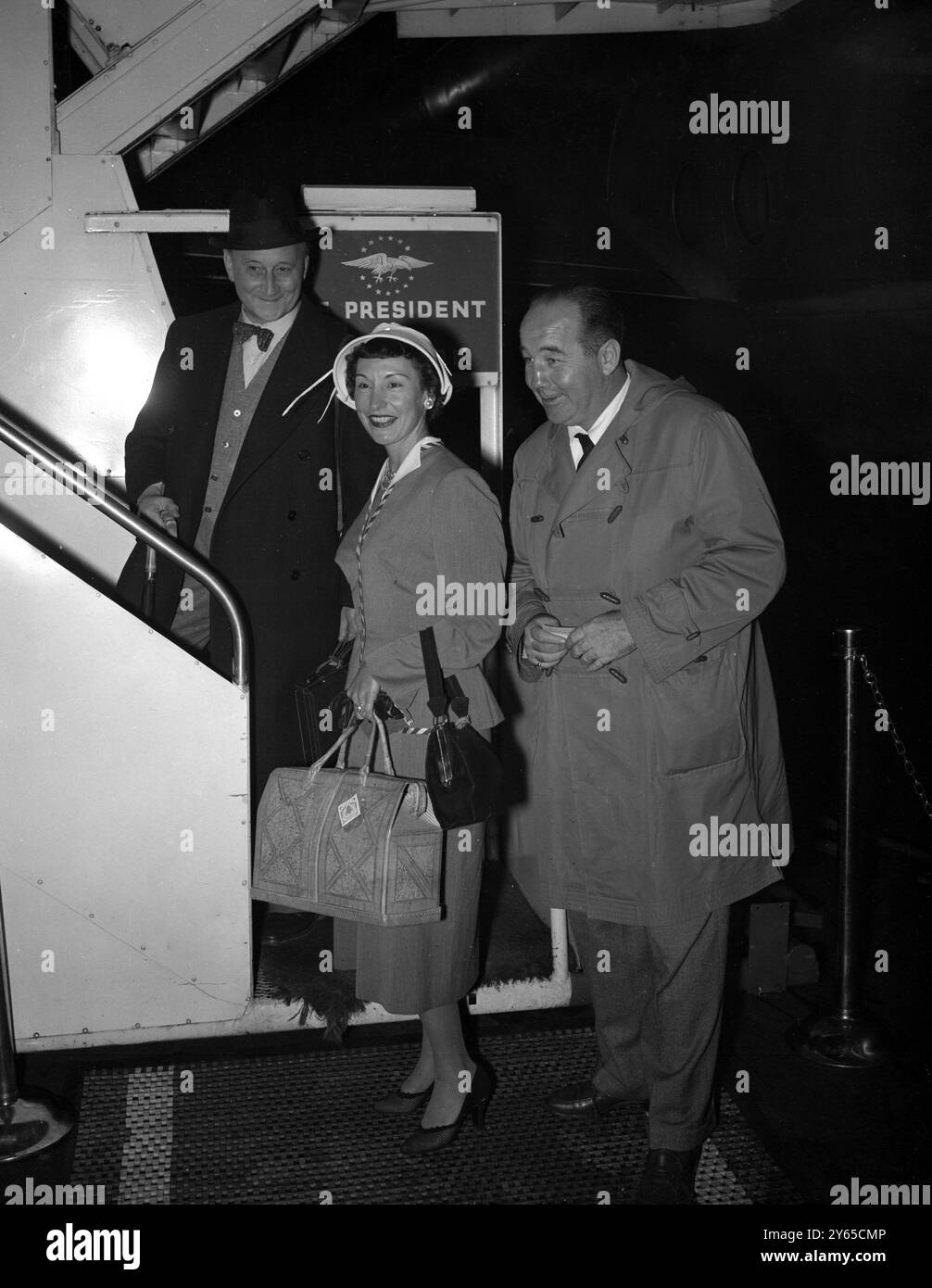 British actor Felix Aylmer (left) and Hollywood actor Broderick ...