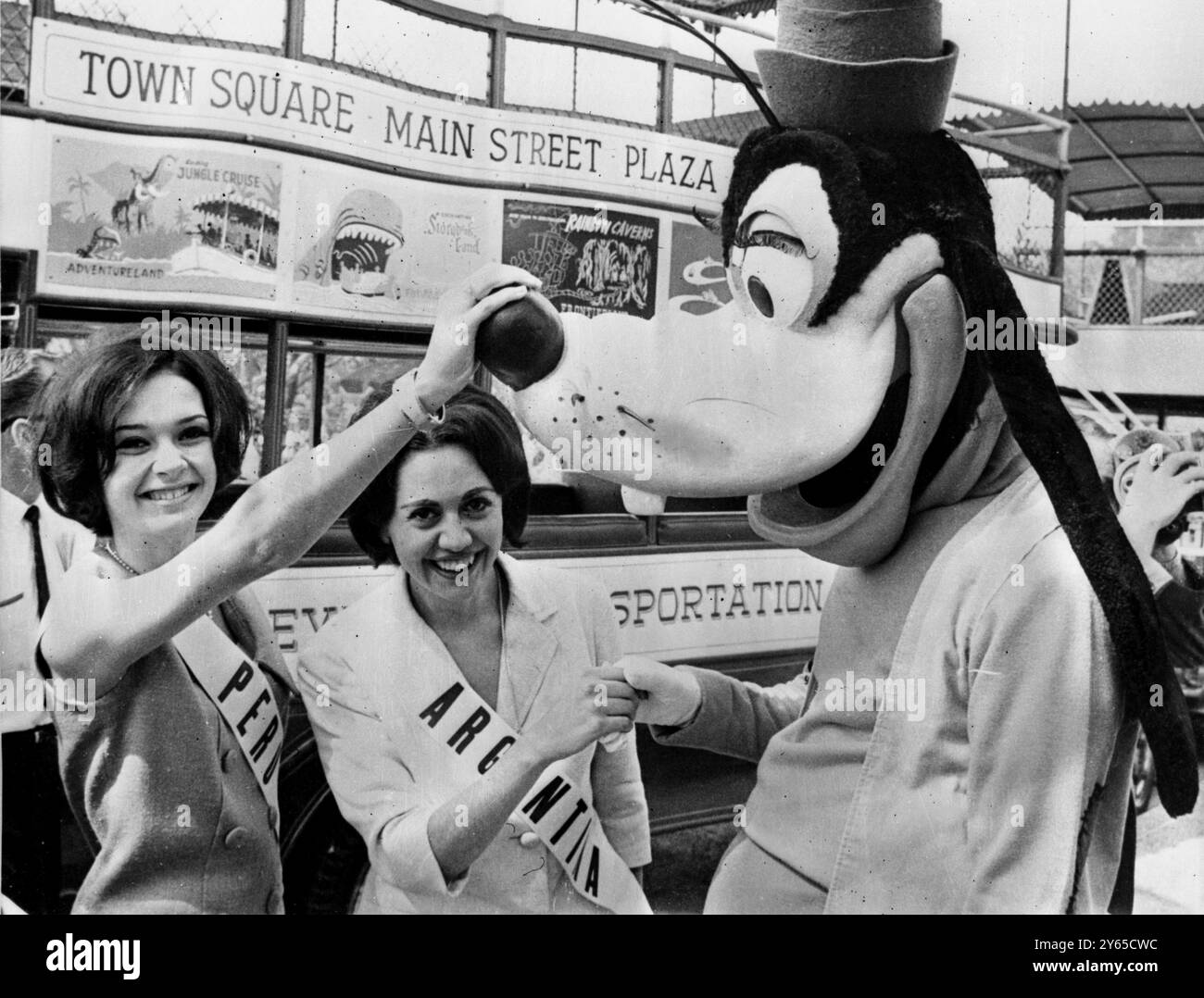 Two contestants from the International Beauty Queen contest taking ...