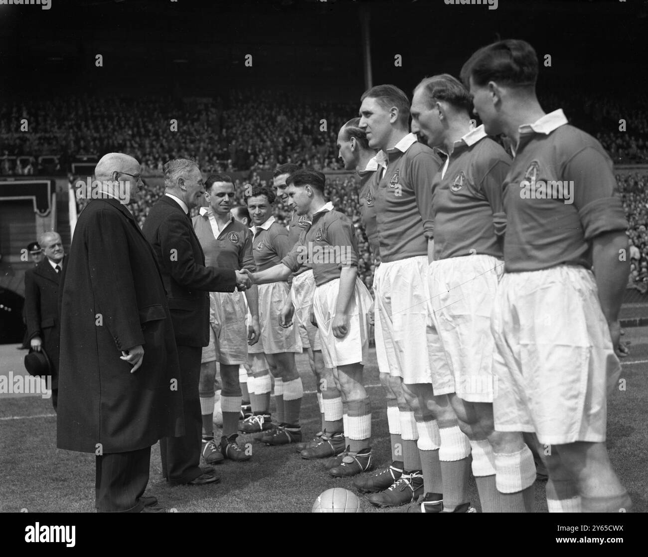 Lord Wigram shaking hands with the Willington team as the players were ...