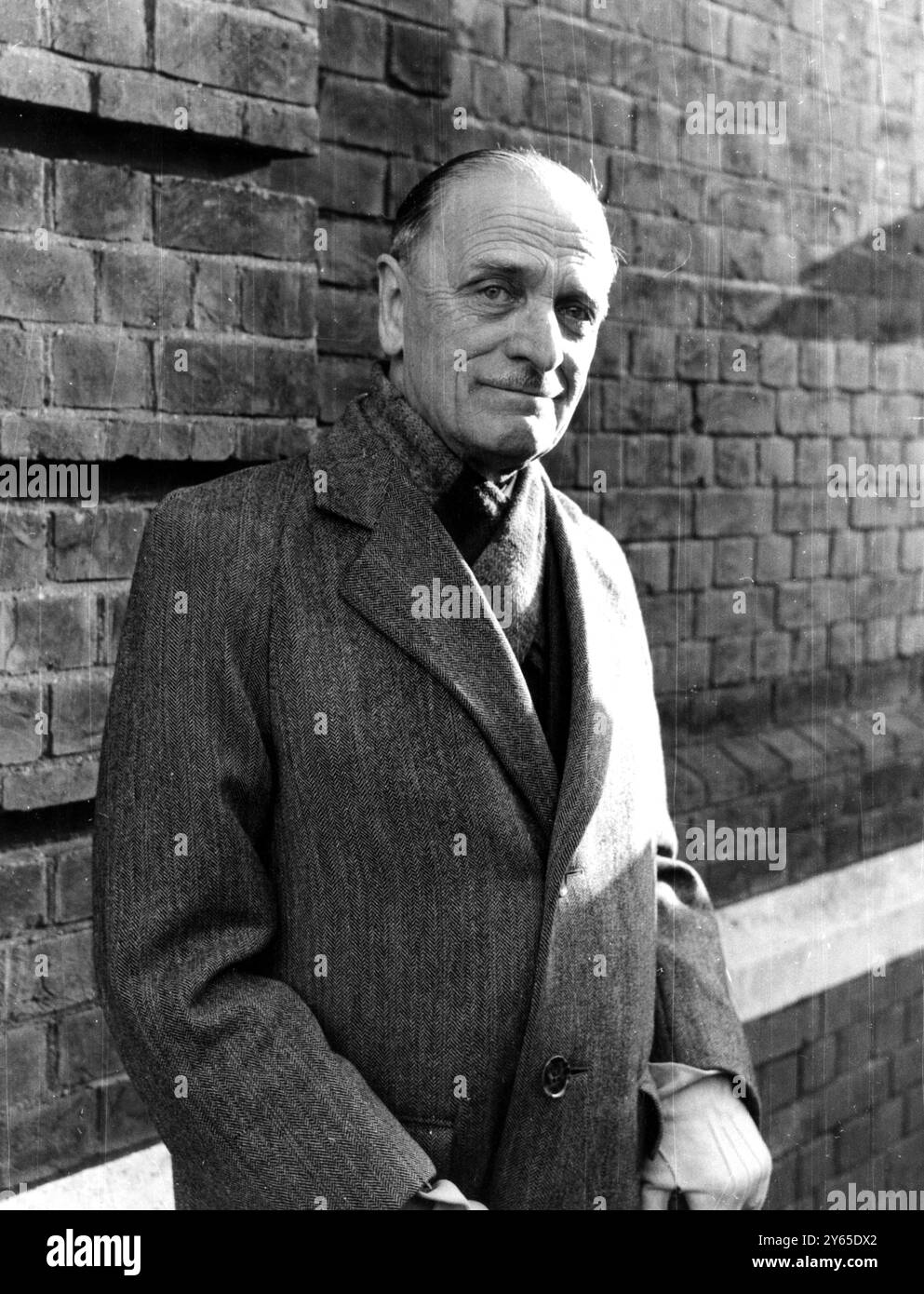 Mr Alfred Ellis Spenceley , of Eastbourne , a chemist , who continued ...