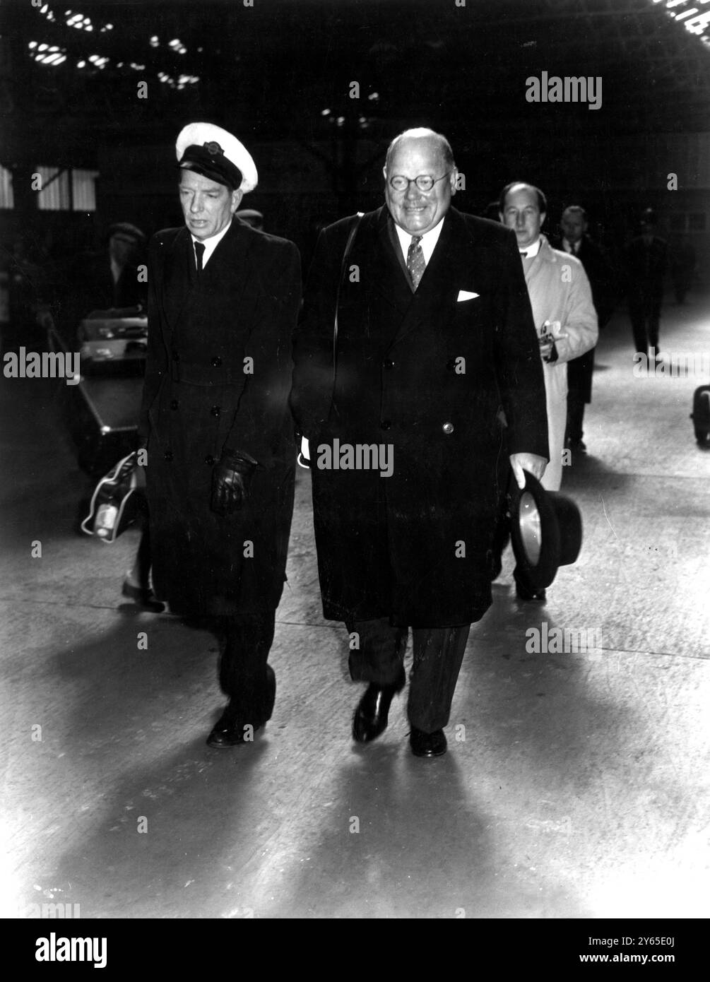 Mr John Bodkin Adams , former Eastbourne doctor , arrives at ...