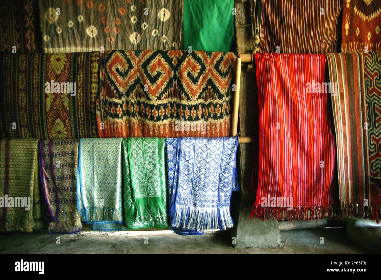 Toraja textile hi-res stock photography and images - Alamy