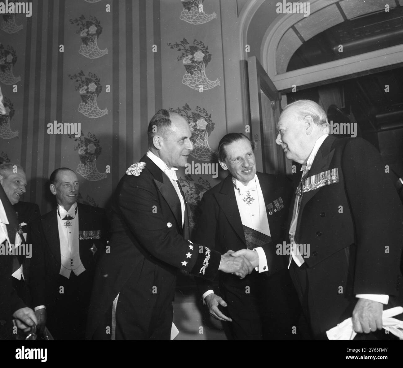 Pilgrims society dinner Black and White Stock Photos & Images - Alamy