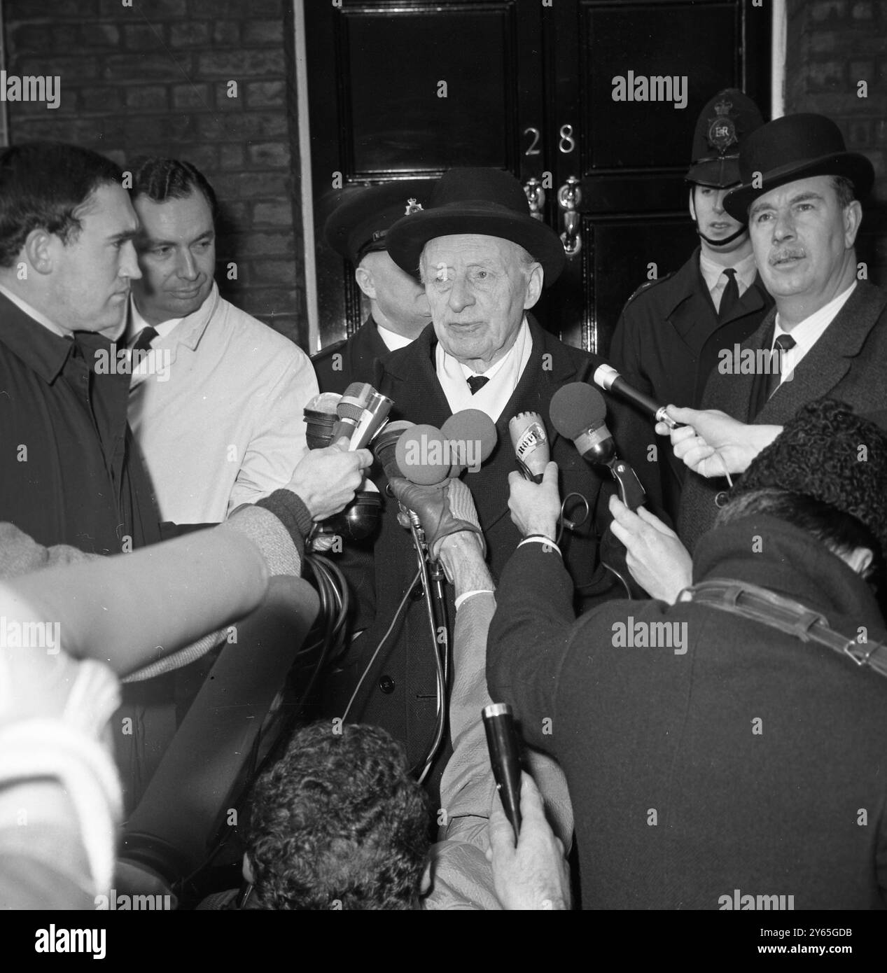 Lord Moran 's Noon Visit To Sir Winston Lord Moran personal physician ...