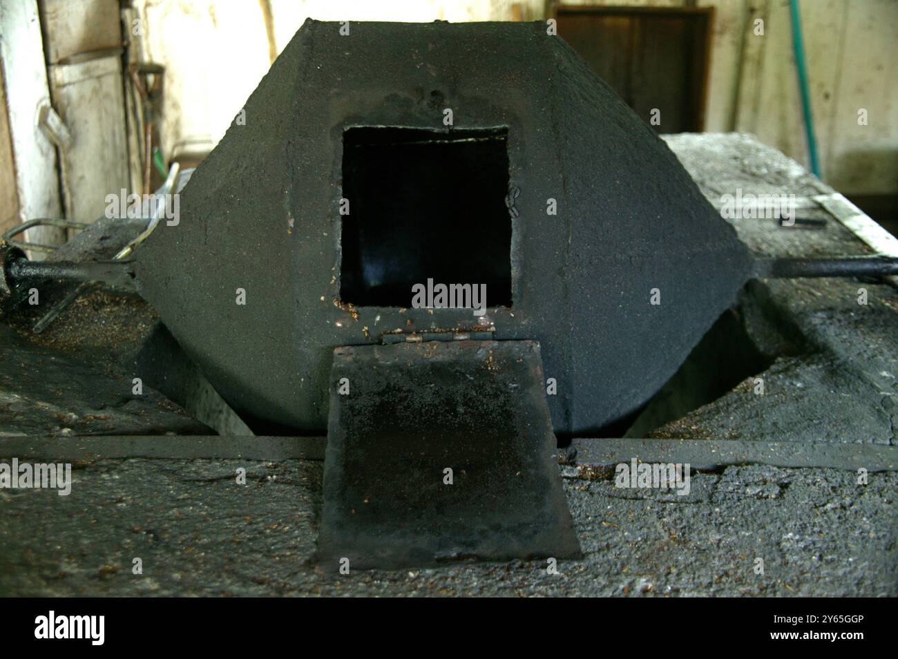 Traditional roasting method in the Village of Toraja Indonesia Stock ...