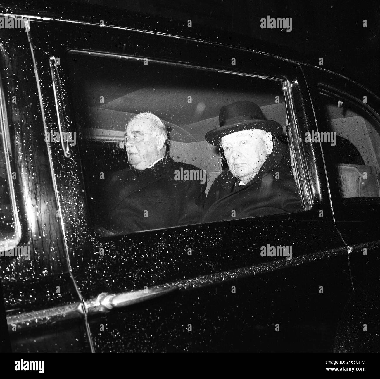 Winnie's Spirits Are Not Dampened British " Bulldog " , Sir Winston ...