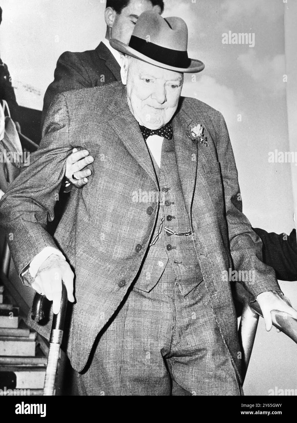 Sir Winston Churchill 87 year old Sir Winston Churchill , former ...
